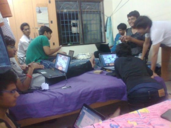 10 Awesome Perks of Living in a Hostel ( Hostel Life Experiences ...